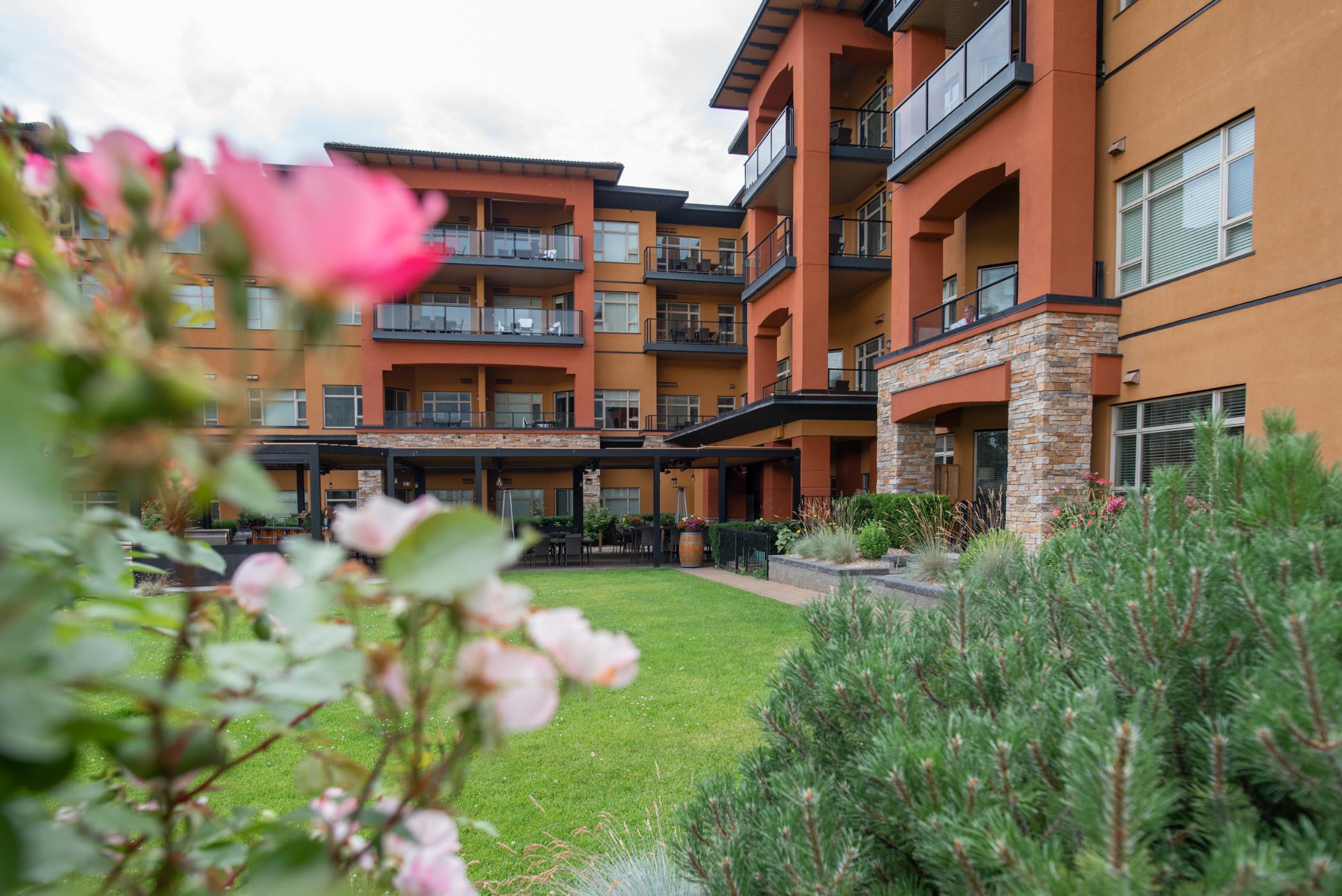 Osoyoos Lakeside Hotel | Watermark Beach Resort